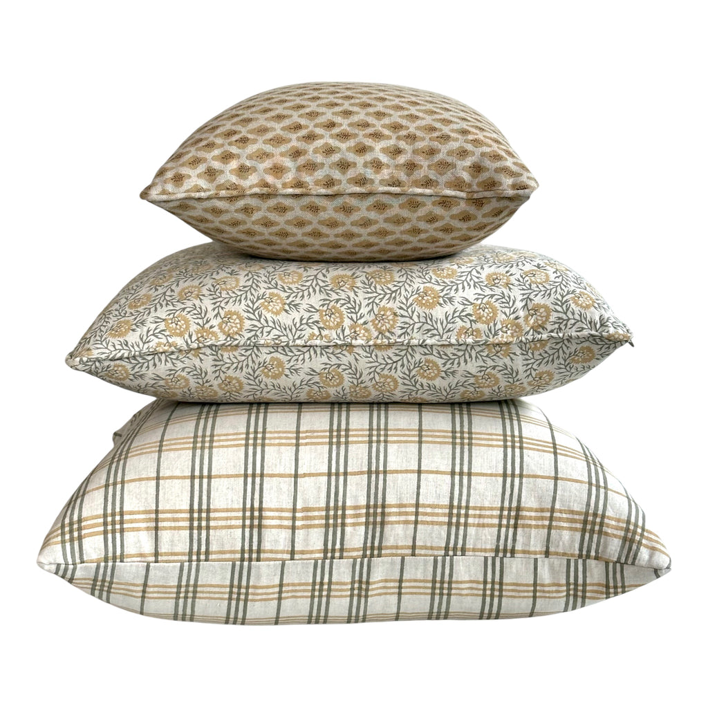 Bogo in Midnight Pillow 22x22 – Bastideaux Artisan Textiles